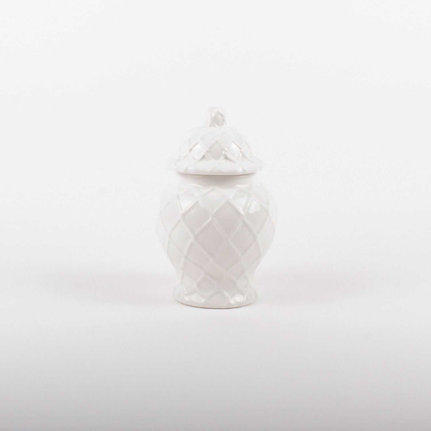 Small Textured Ginger Jar- White – Avriett House, Home & Gift Store